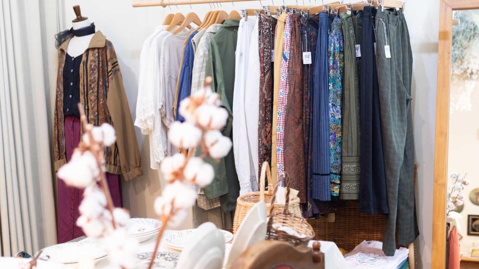 ANNA | STORES